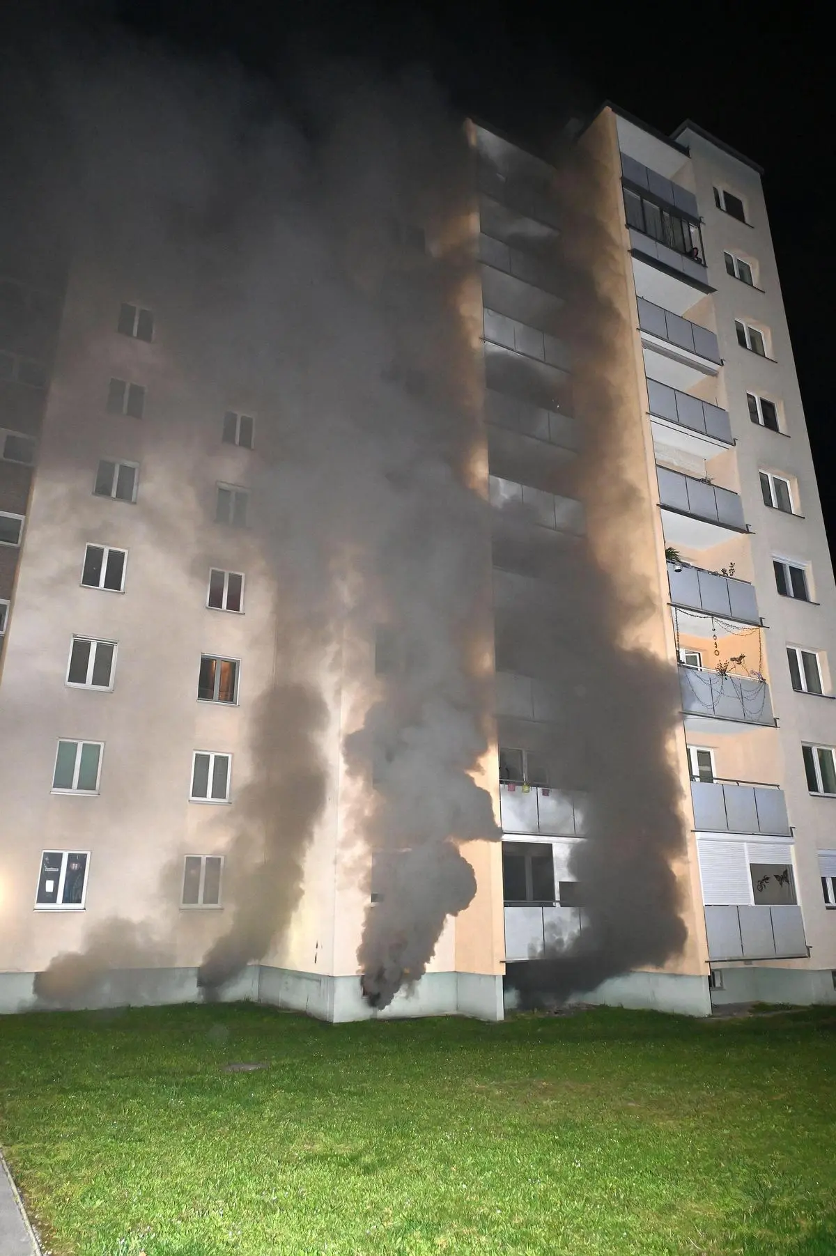 Polizei ermittelt wegen Brandstiftung nach Feuer in Wiener Hochhaus – DiePresse.com